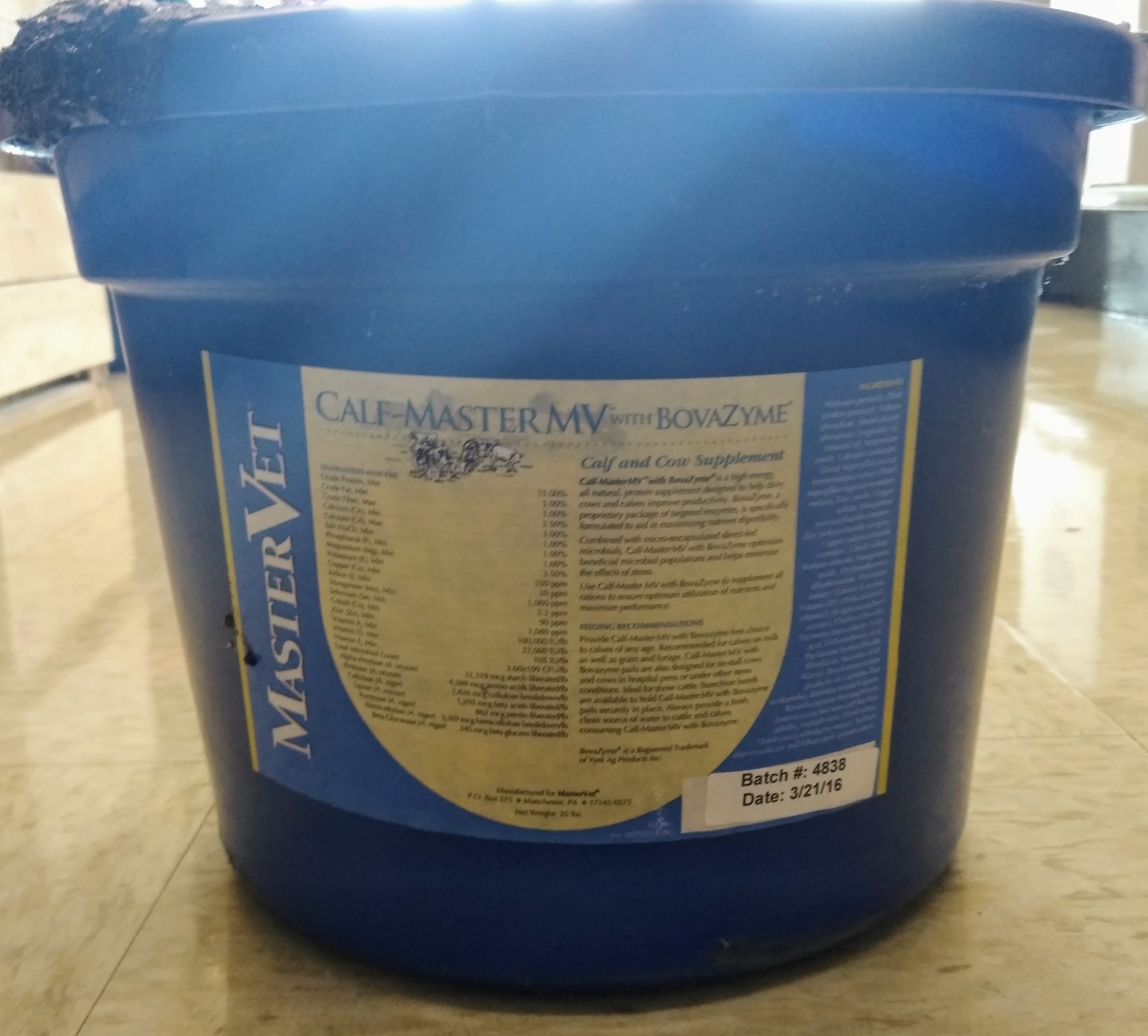 Calf Master MV W Bovazyme Pail 20 LB - Huber's Animal Health