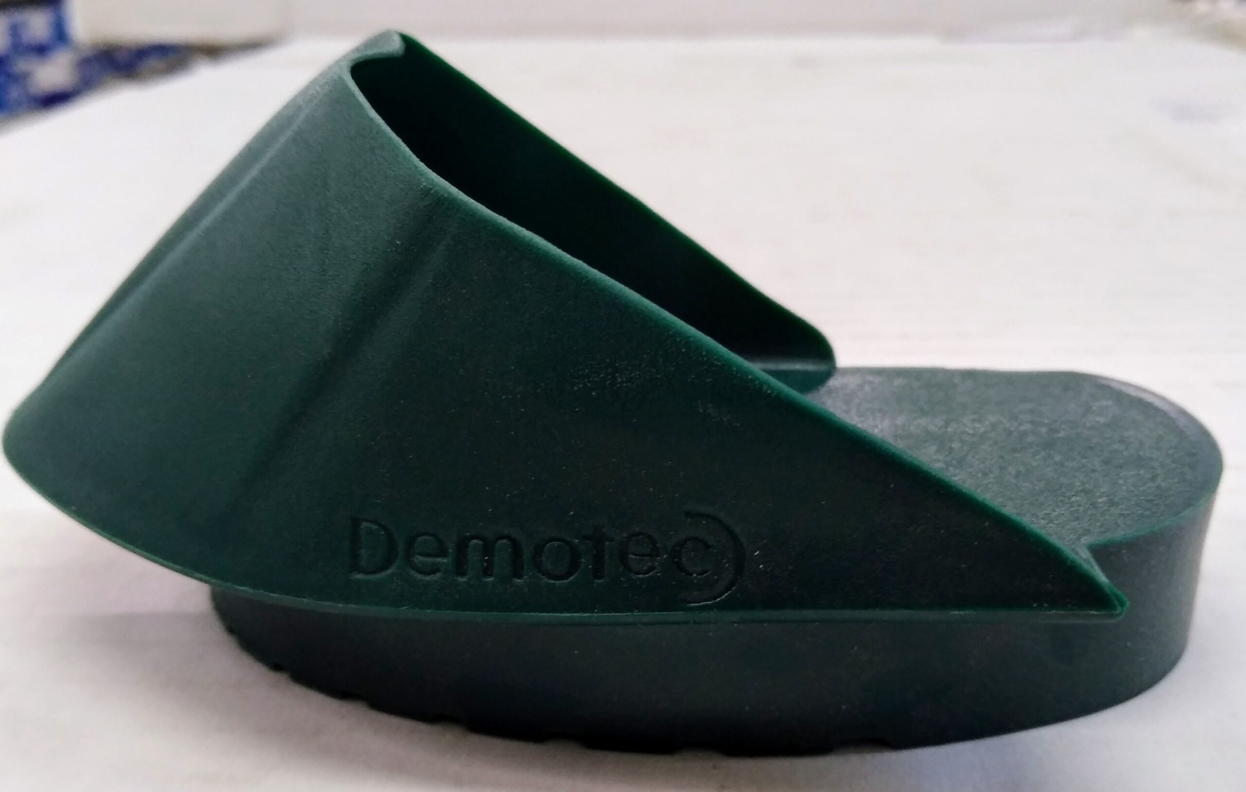 Demotec Hoof Block Left - Huber's Animal Health