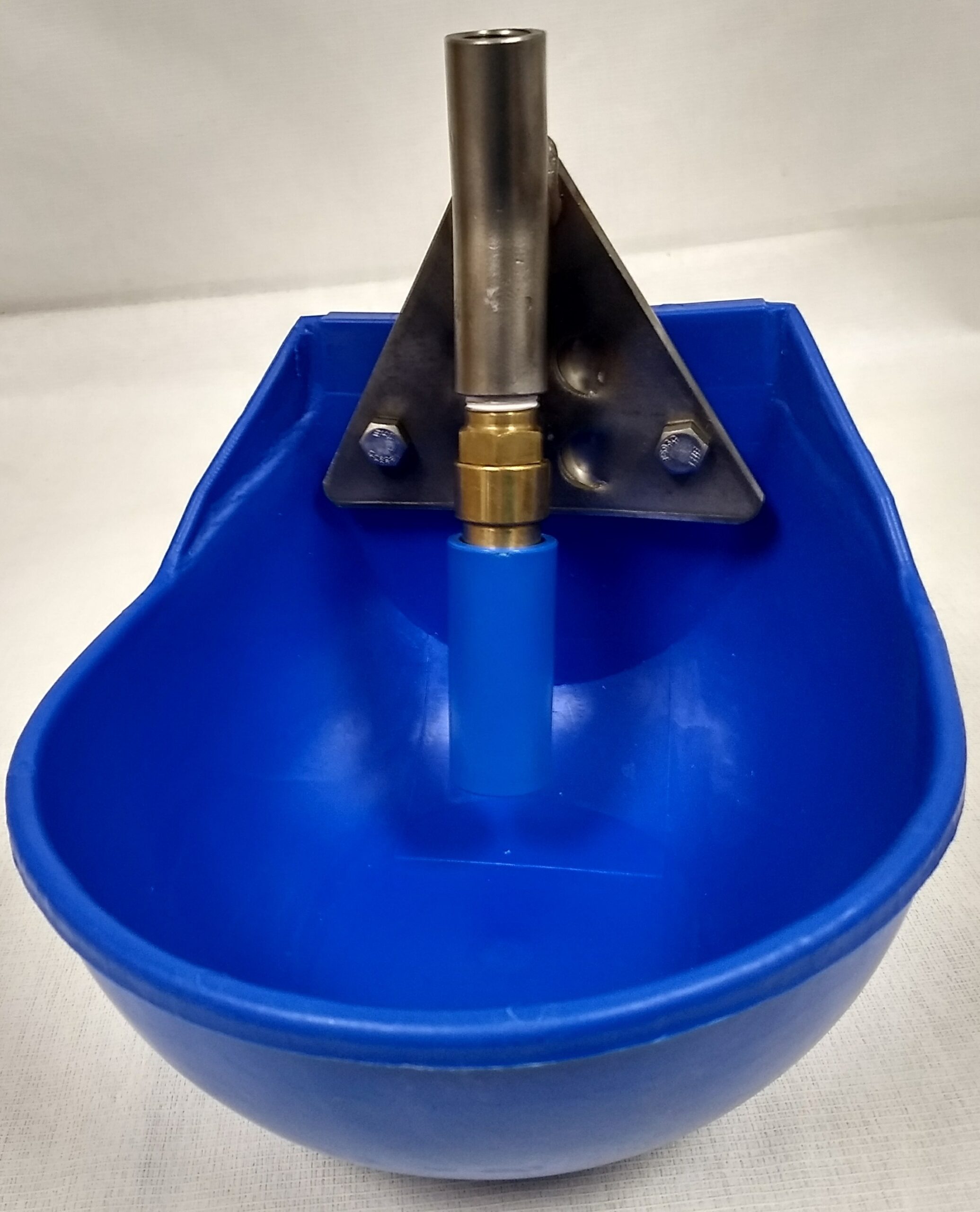 Cow Water Bowl W/ Stainless Bracket - Huber's Animal Health